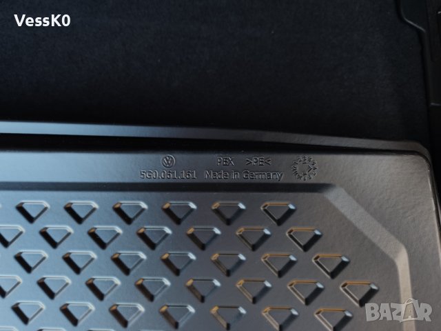 ОРИГИНАЛНА Volkswagen Леген Стелка за Golf (5G0061161) в Аксесоари и ...