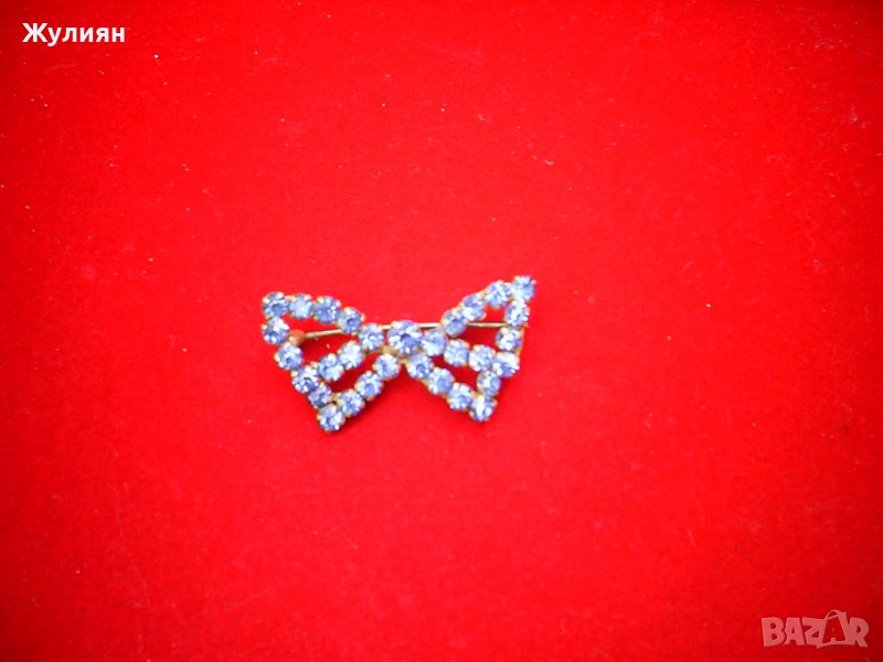 СТАРА БРОШКА в Колекции в гр. Шумен - ID35972301 — Bazar.bg