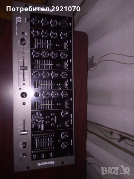 Професионален пулт Numark C3FX в Ресийвъри, усилватели, смесителни ...