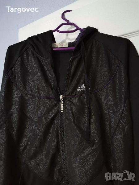 Дамски анорак с качулка в Суичъри в гр. Момчилград - ID40368115 — Bazar.bg